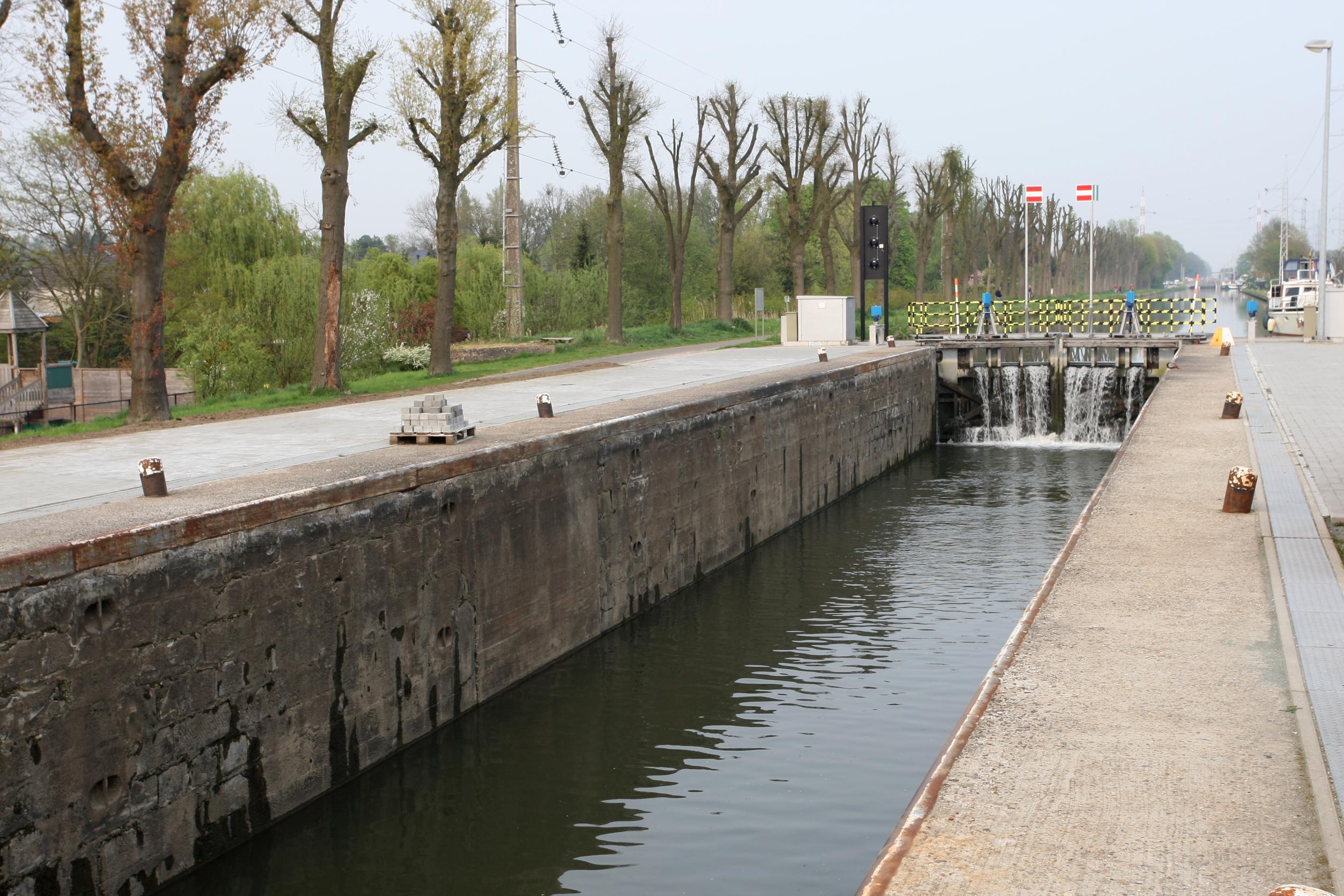 Sluis 5 St Job in 't Goor | Binnenvaart in Beeld